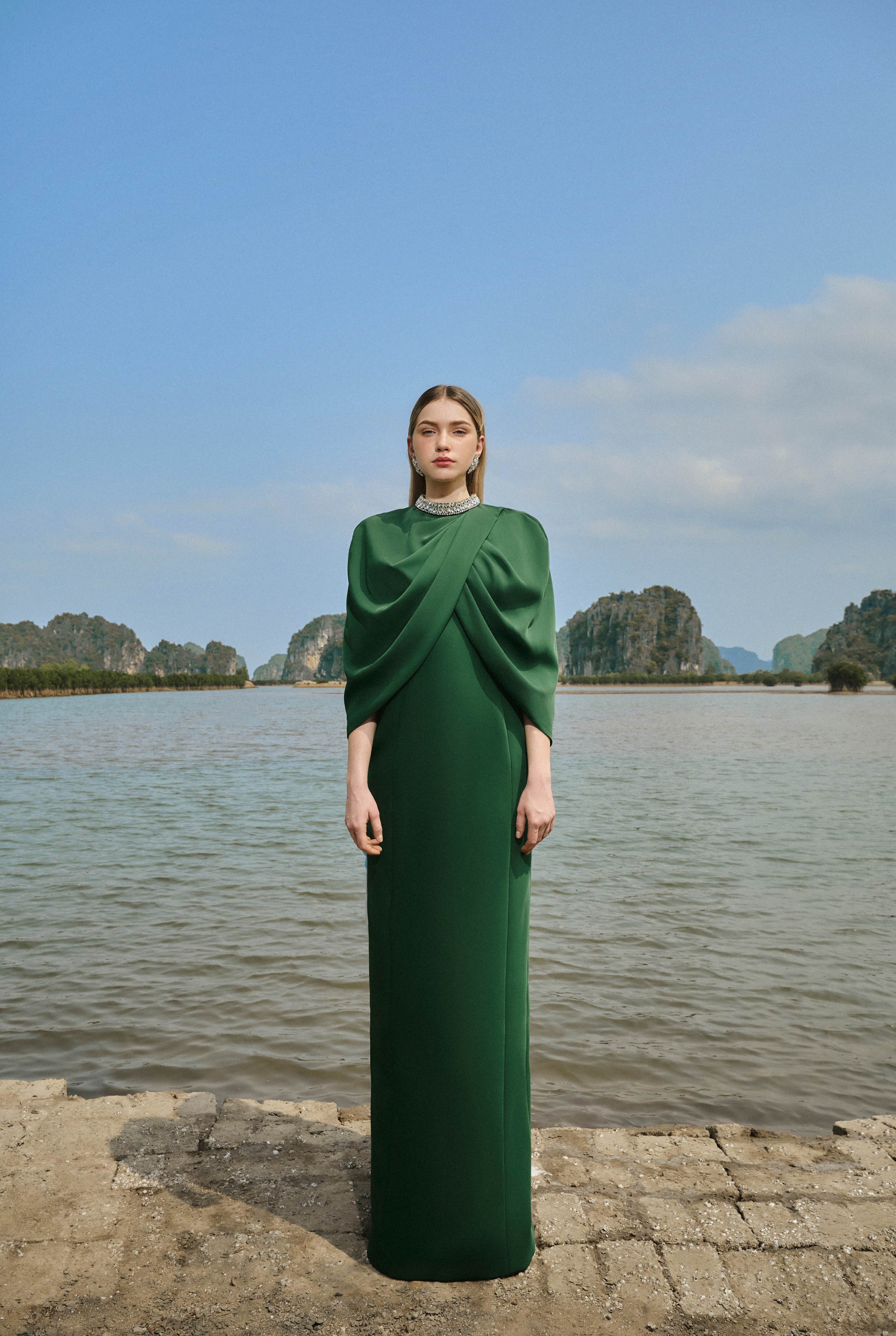 TRACY STUDIO – GOOD GIRL REBEL