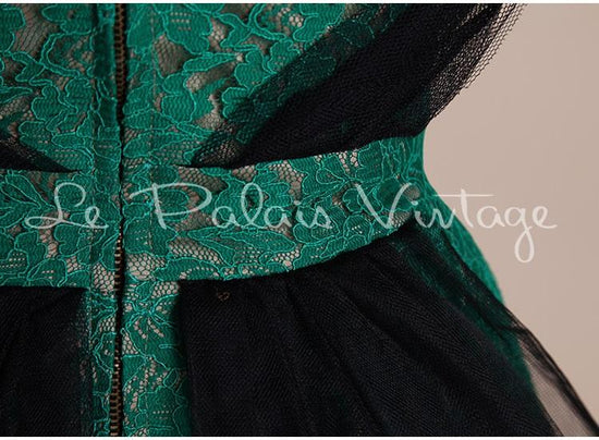 Elegant vintage retro pin up green sweetheart neckline fishbone lace d ...