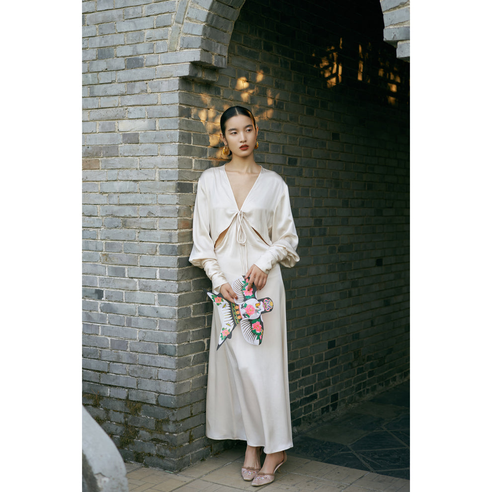 Elegant high-quality V-neck strap satin waist slimming wedding gown dr ...